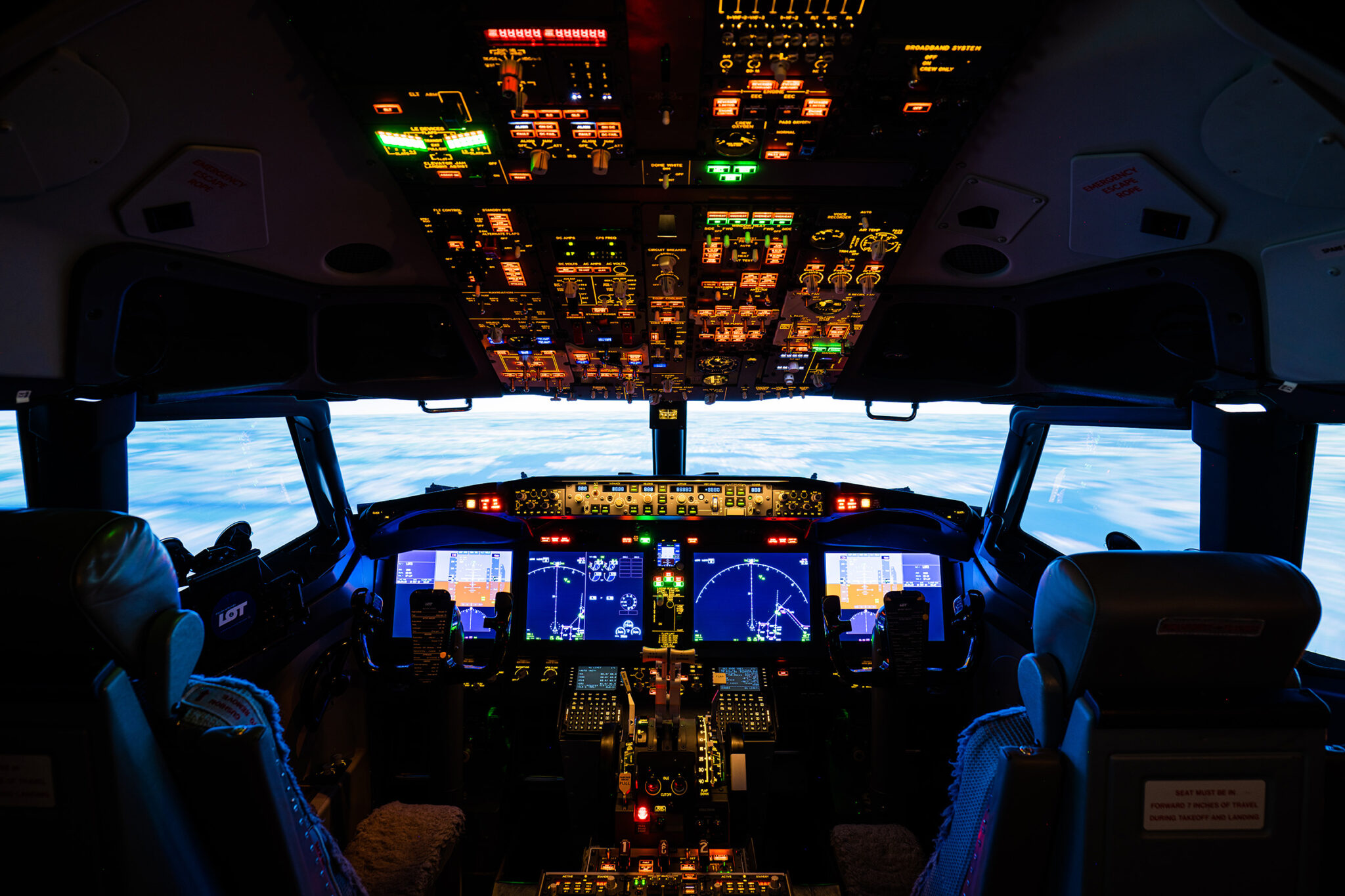 Polish Aviation Academy - Polska Grupa Lotnicza - Integrator podmiotów ...